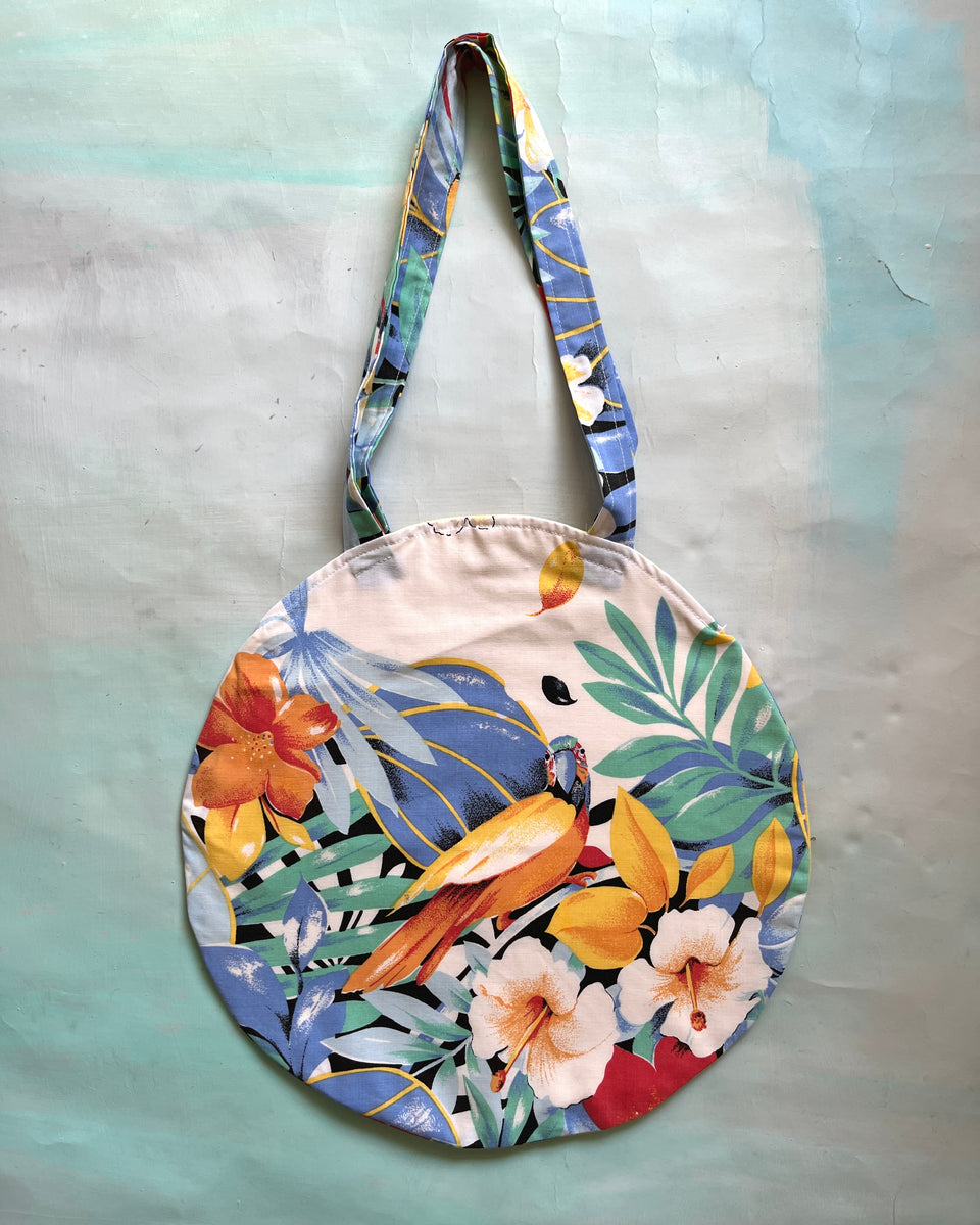 Full Moon Bag Parrot/Cockatoo – Rubyraisin